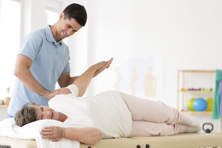 Chiropractor: What Is It? and How to Become One?