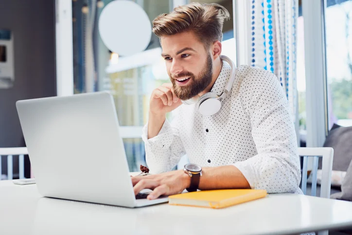 Freelance Software Engineer: What Is It? and How to Become One?