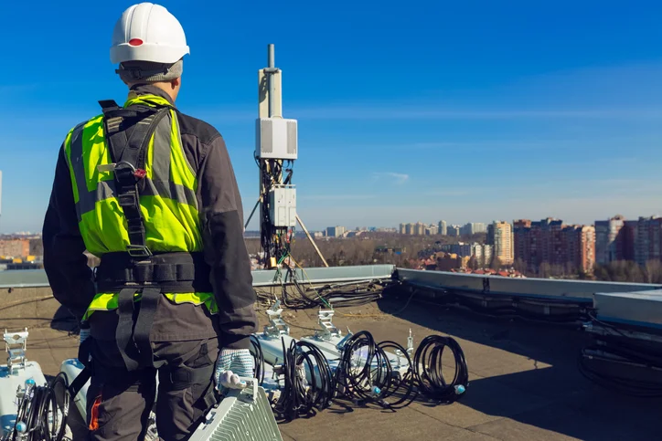 Wireless Cell Site Technician: What Is It? and How to Become One?