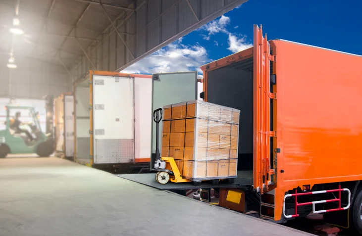 Warehouse Loader: What Is It? and How to Become One?
