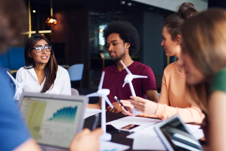 Environmental Policy Analyst: What Is It? and How to Become One?