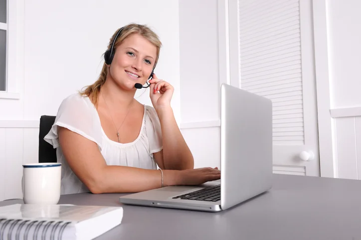 Work From Home Receptionist: What Is It? and How to Become One?