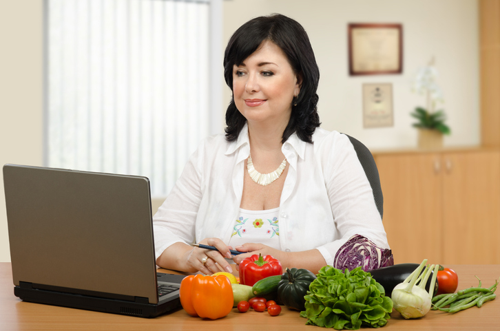 Work From Home Registered Dietitian: What Is It? and How to Become One ...