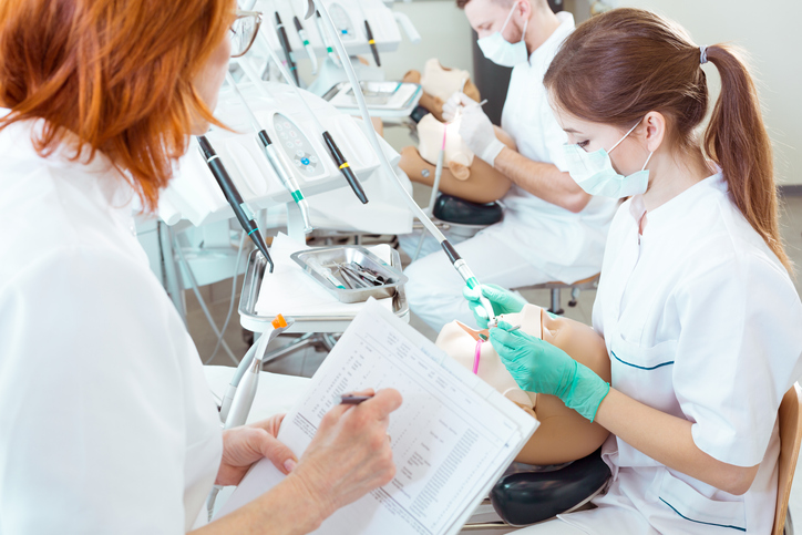 Dental Hygiene Instructor What Is It And How To Become One