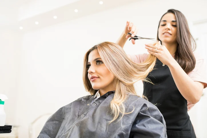 Freelance Stylist: What Is It? and How to Become One?