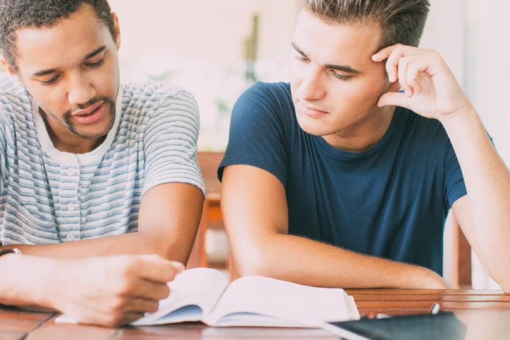 Weekend Tutor: What Is It? and How to Become One?