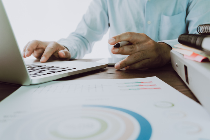 Remote Operations Manager: What Is It? and How to Become One ...