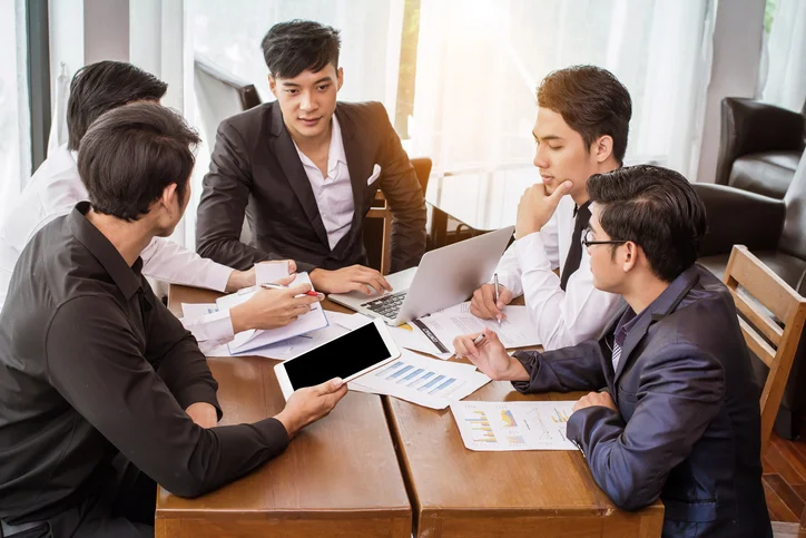 Investment Associate: What Is It? and How to Become One?