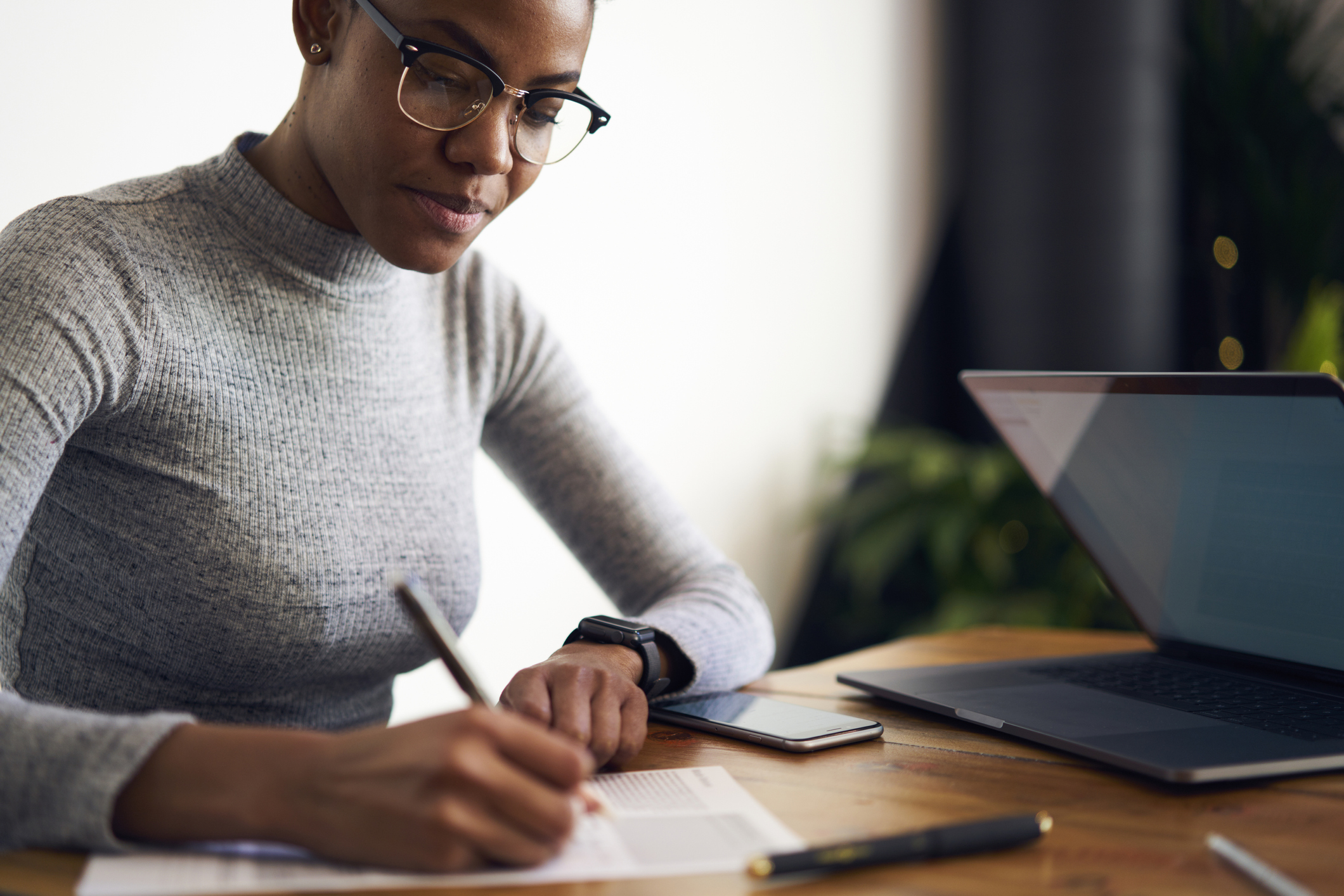 Assistant Editor What Is It And How To Become One Ziprecruiter