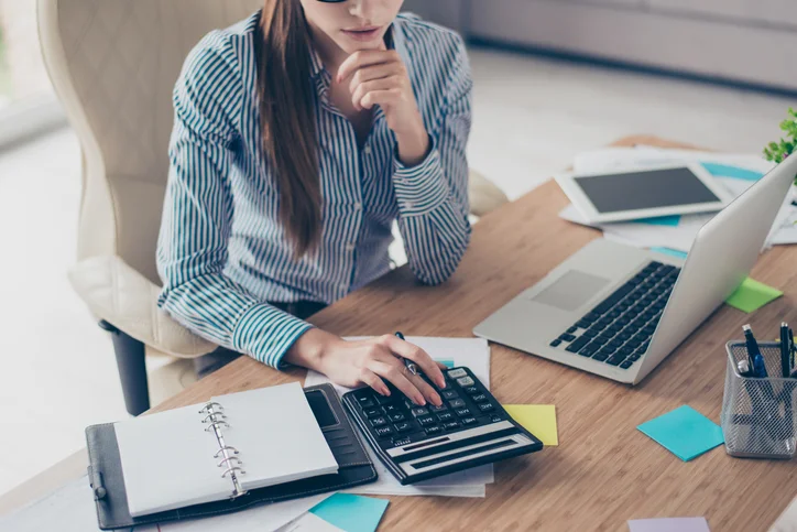 Insurance Premium Auditor: What Is It? and How to Become One?