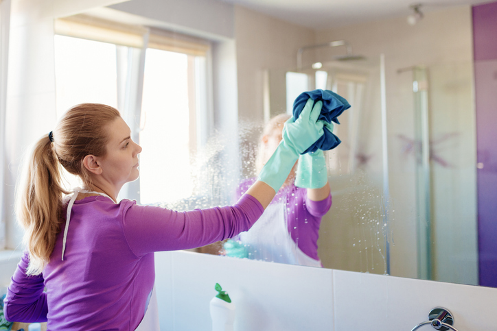 Private Home Housekeeper: What Is It? and How to Become One? | Ziprecruiter