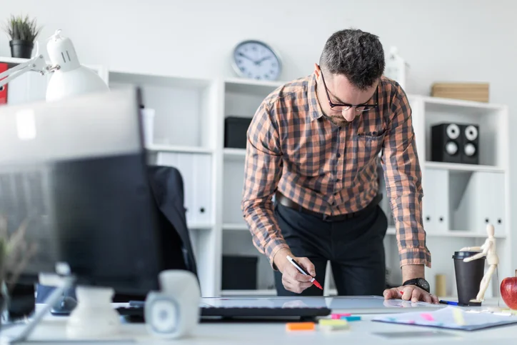 Insurance Manager: What Is It? and How to Become One?