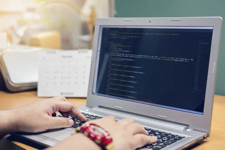 Remote Windows Administrator: What Is It? and How to Become One?