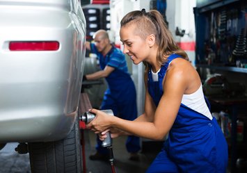 Parts Manager Job Description Sample Template | ZipRecruiter