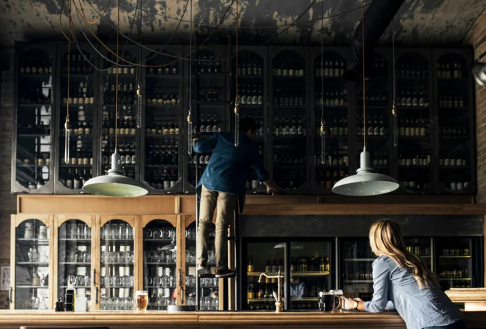 Bar Manager Job Description Sample Template | ZipRecruiter