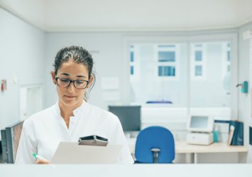 Lab Tech Job Description Sample Template | ZipRecruiter