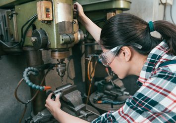 CAD Operator Job Description Sample Template | ZipRecruiter